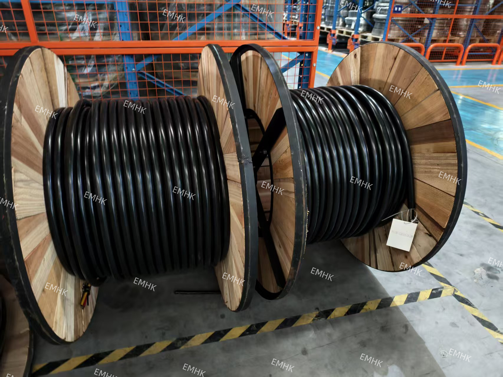 3/8" × 0.049" SS316L Seamless Control Line Tubing with Black PVC Jacket ...